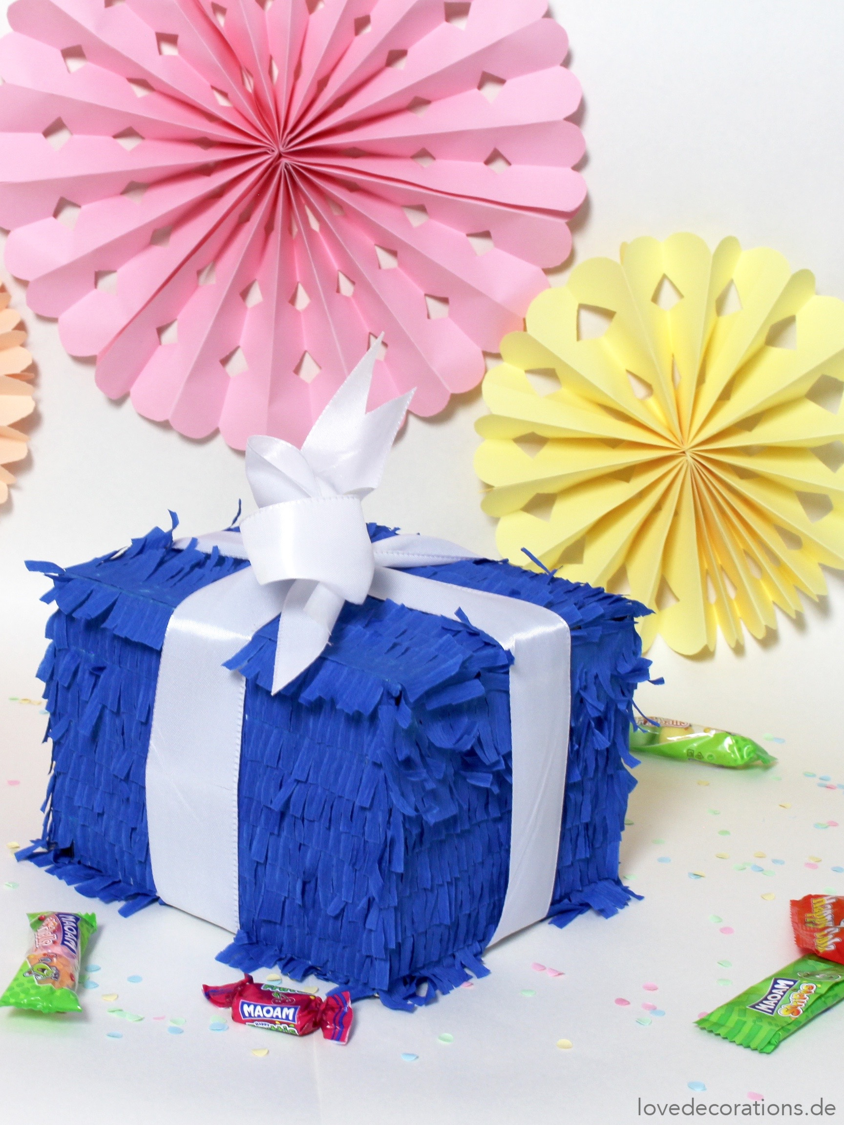 DIY Piñata als Geschenkbox | Geburtstagsparty bei Partystories - Love ...