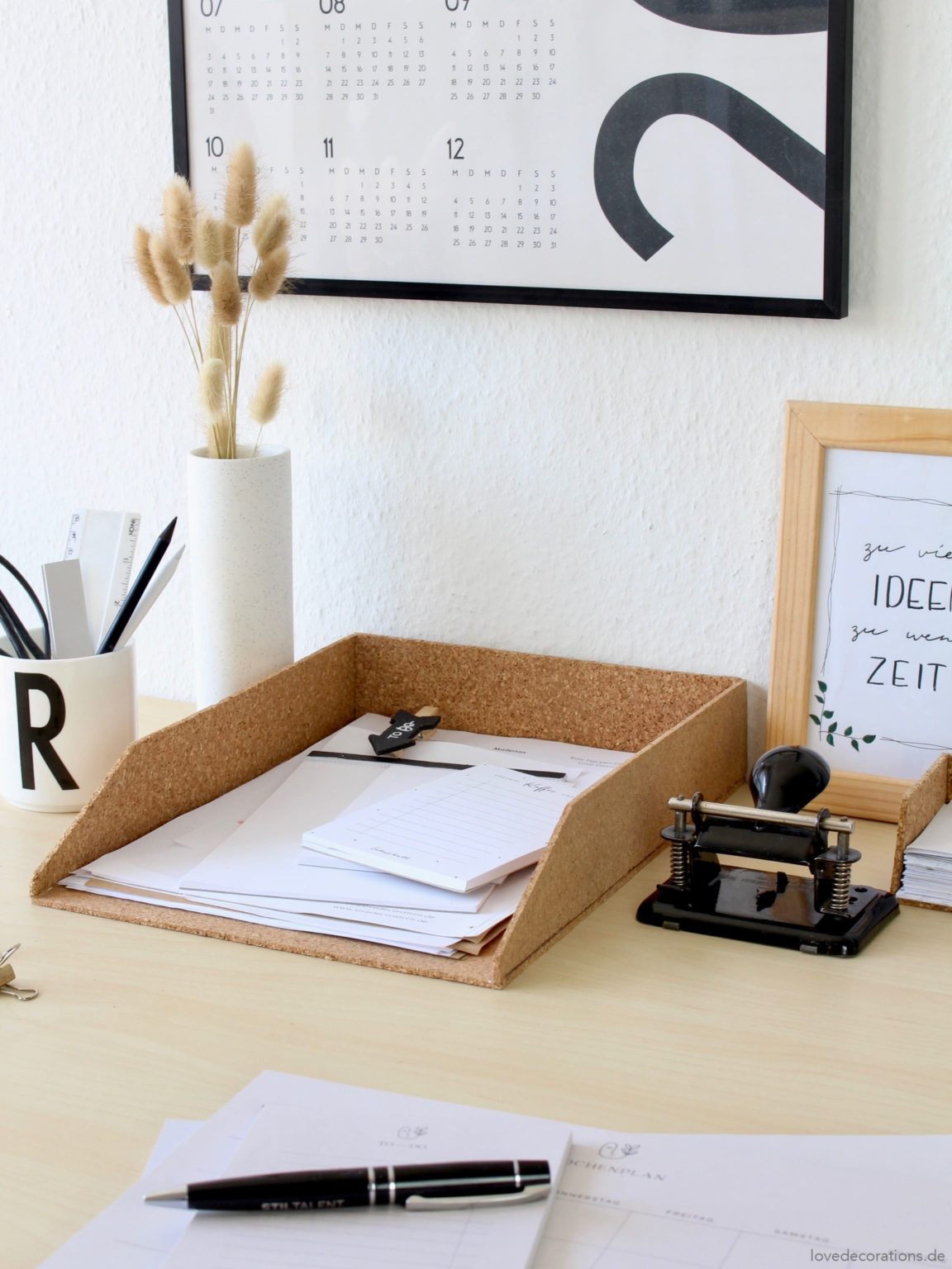 DIY Papierablage aus Kork | Ordnung im Bastelzimmer-Blogparade - Love ...