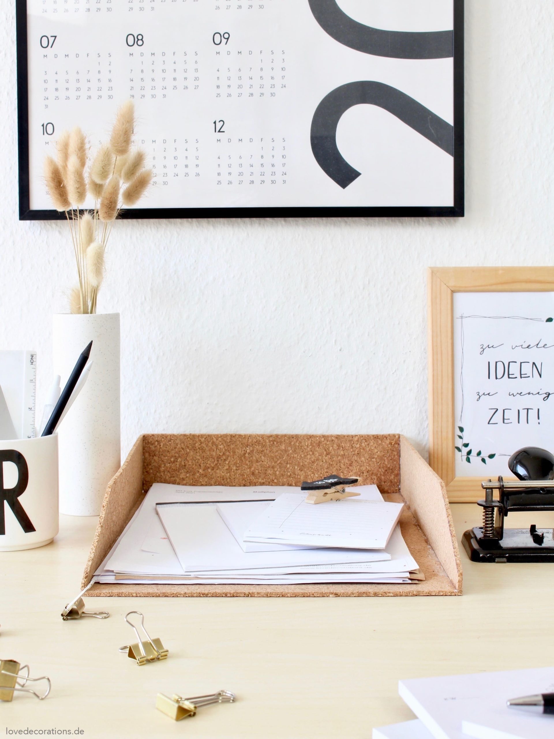 DIY Papierablage aus Kork | Ordnung im Bastelzimmer-Blogparade - Love ...