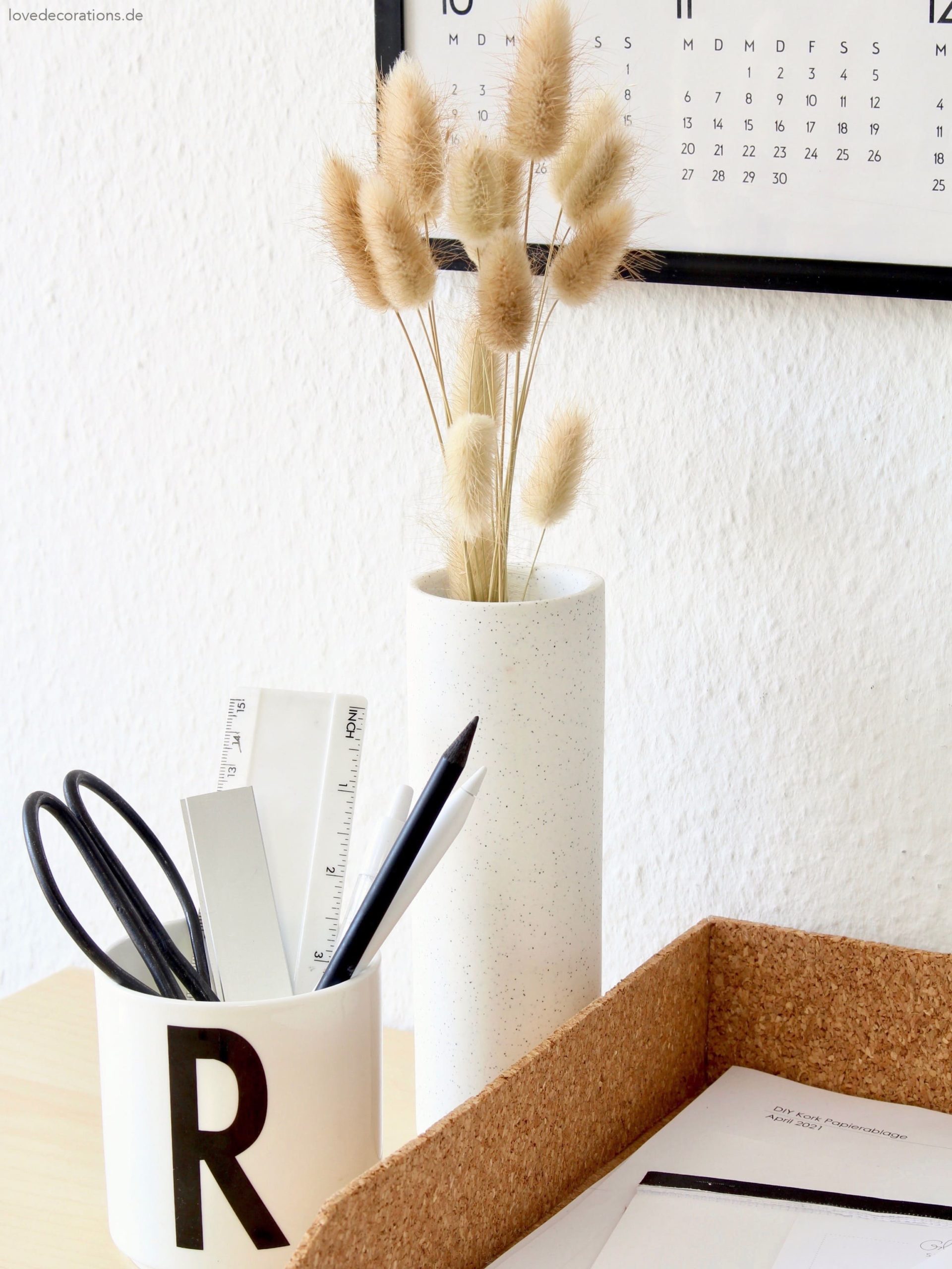 DIY Papierablage aus Kork | Ordnung im Bastelzimmer-Blogparade - Love ...